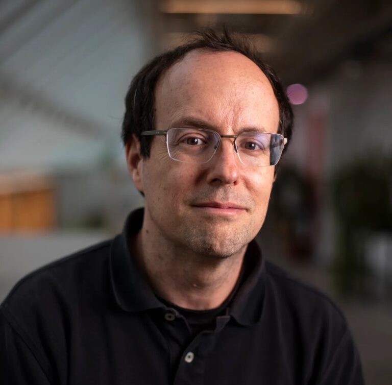 Math Professor Denis Auroux Awarded Harvard College Professorship ...